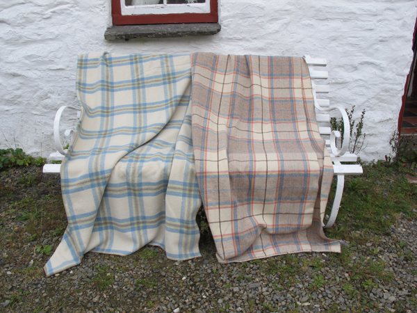 Plaid' Windows' blanket | Jen Jones Quilts and Blankets